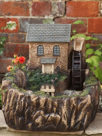 Solar Water Features - WaterFeatures